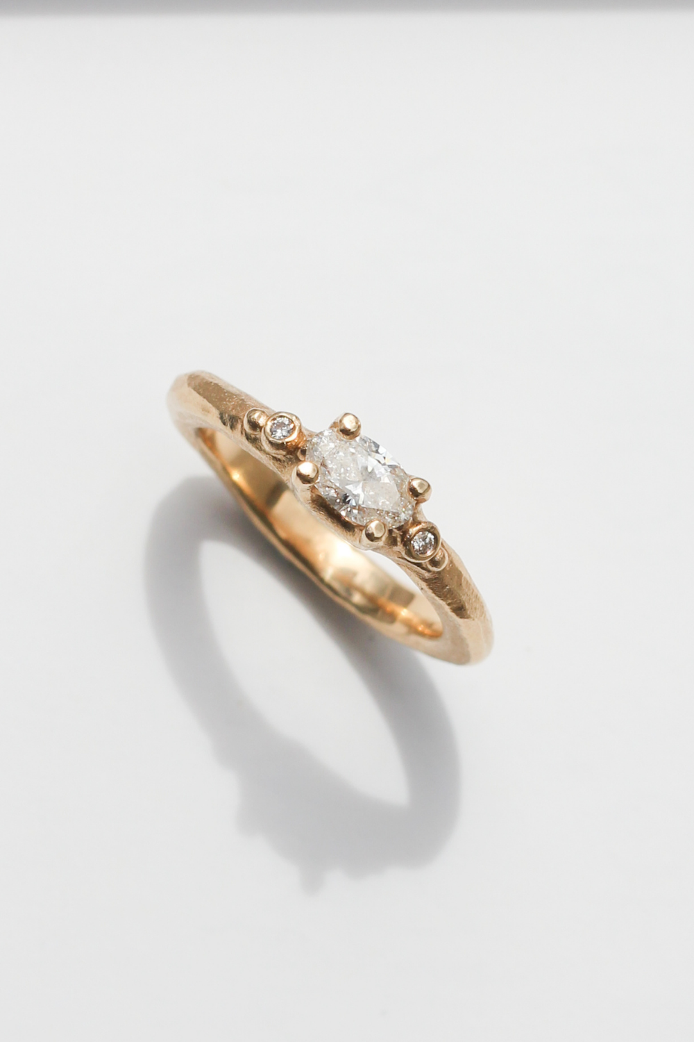 ALL ABOUT / DIAMOND – POMPUS